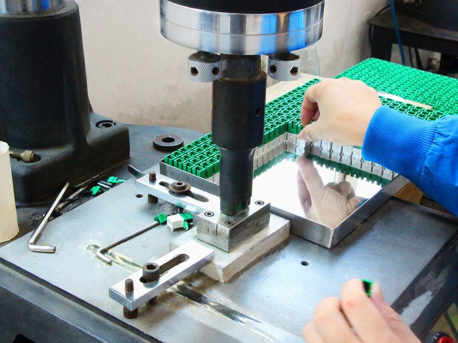 OEM Fiber Optic Cable Customization for Tailored Network Solutions ...
